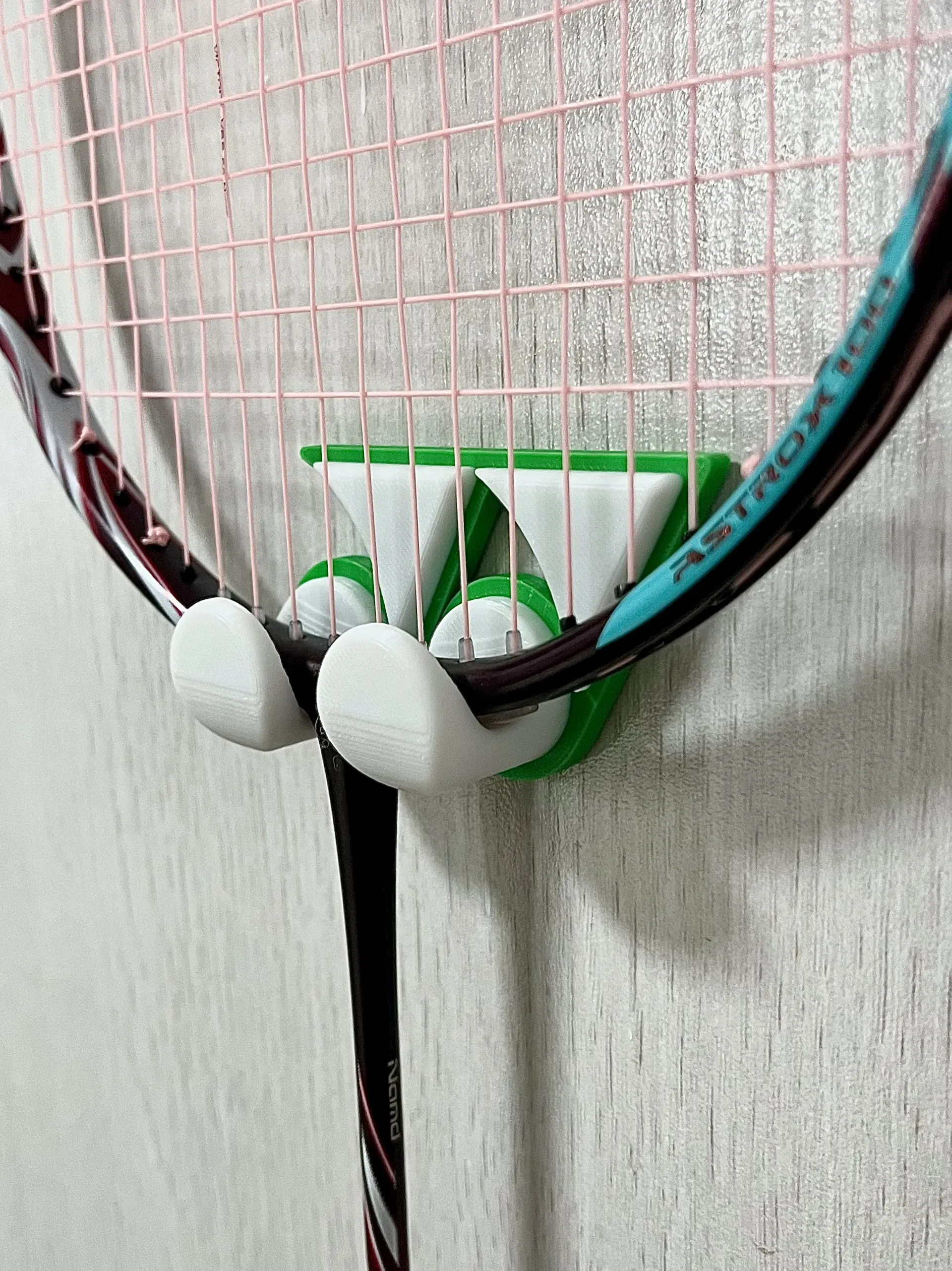 Badminton Racket Hook - Victor Logo by bingguo - MakerWorld