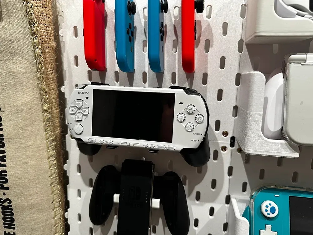 Accessoires Skadis Crochet pour PSP Skadis pour PSP avec poignée ...