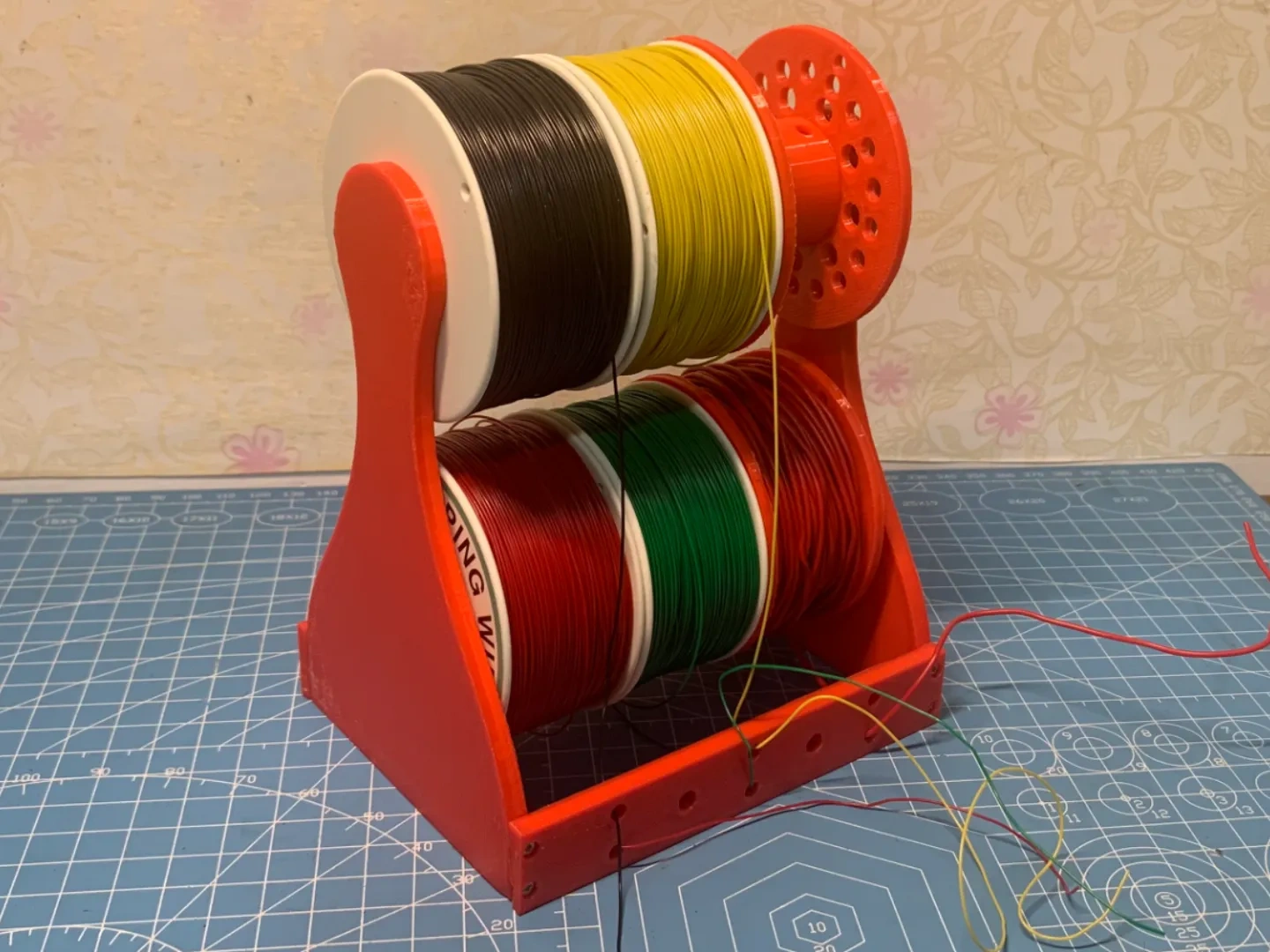 Two-layer wire rack by Maochen - MakerWorld