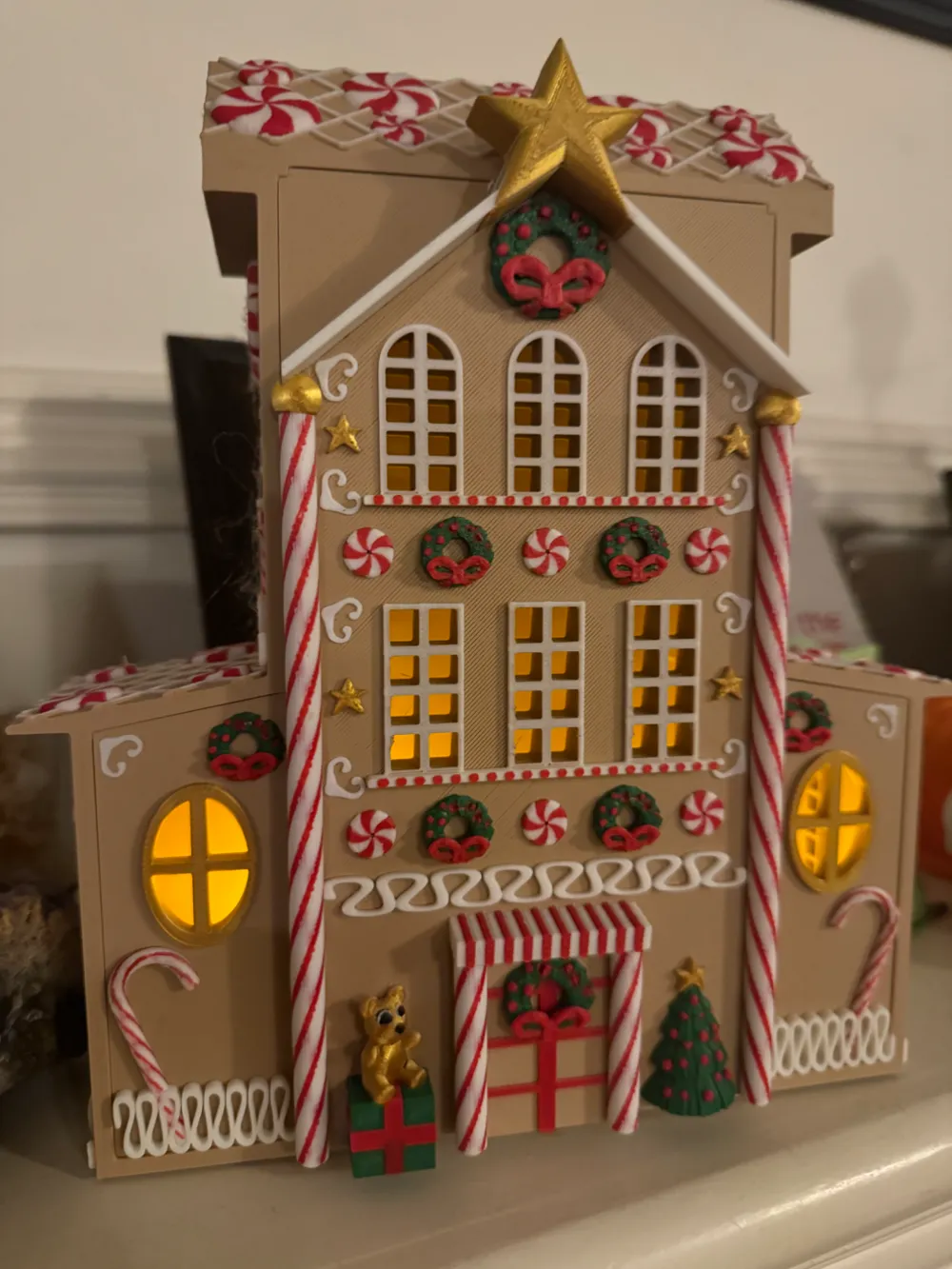 Tea Light Gingerbread House by Chiro3ddesgins - MakerWorld
