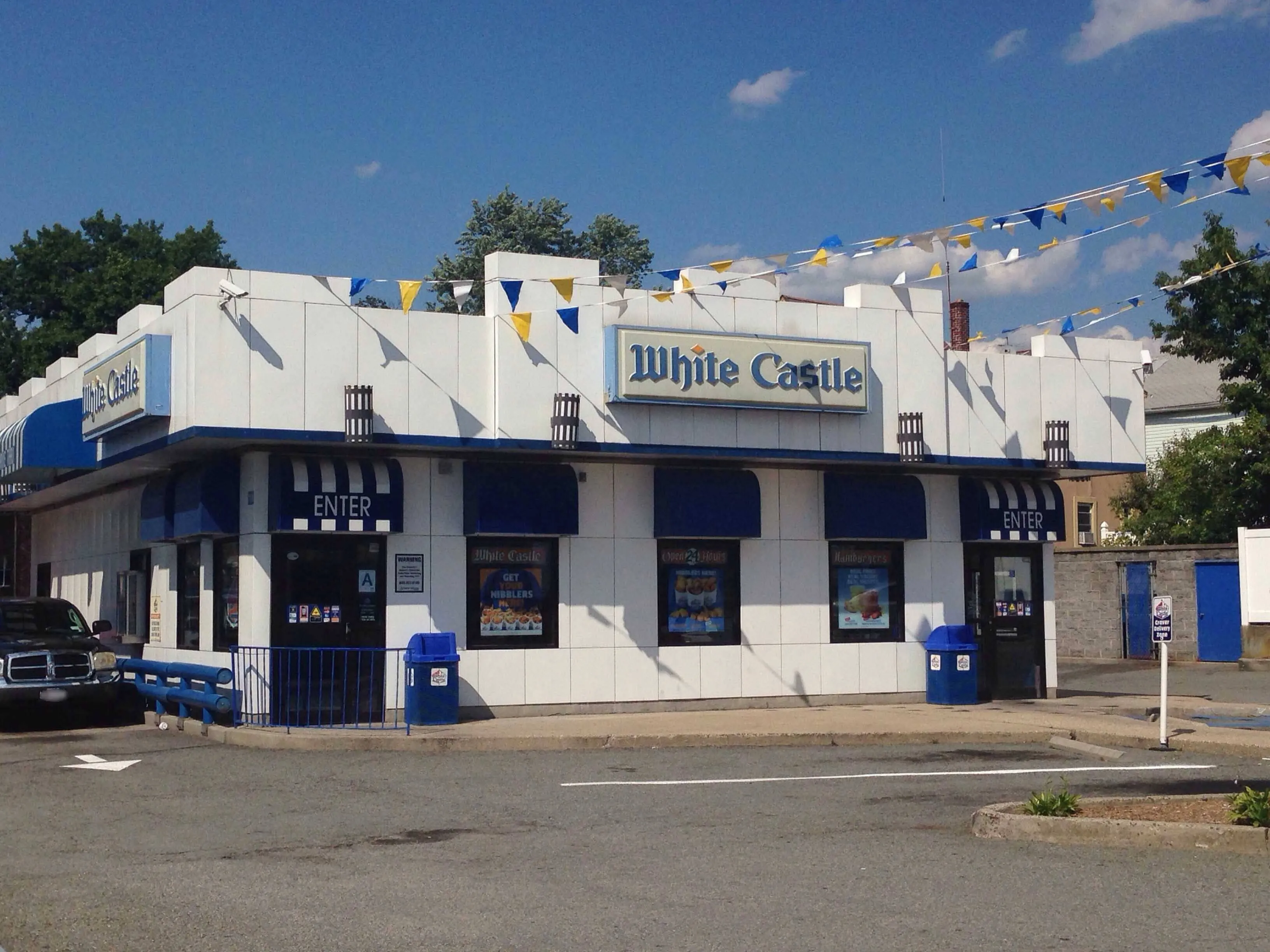 White Castle Restaurant Model Set by LAYRLAB MakerWorld: Download Free ...