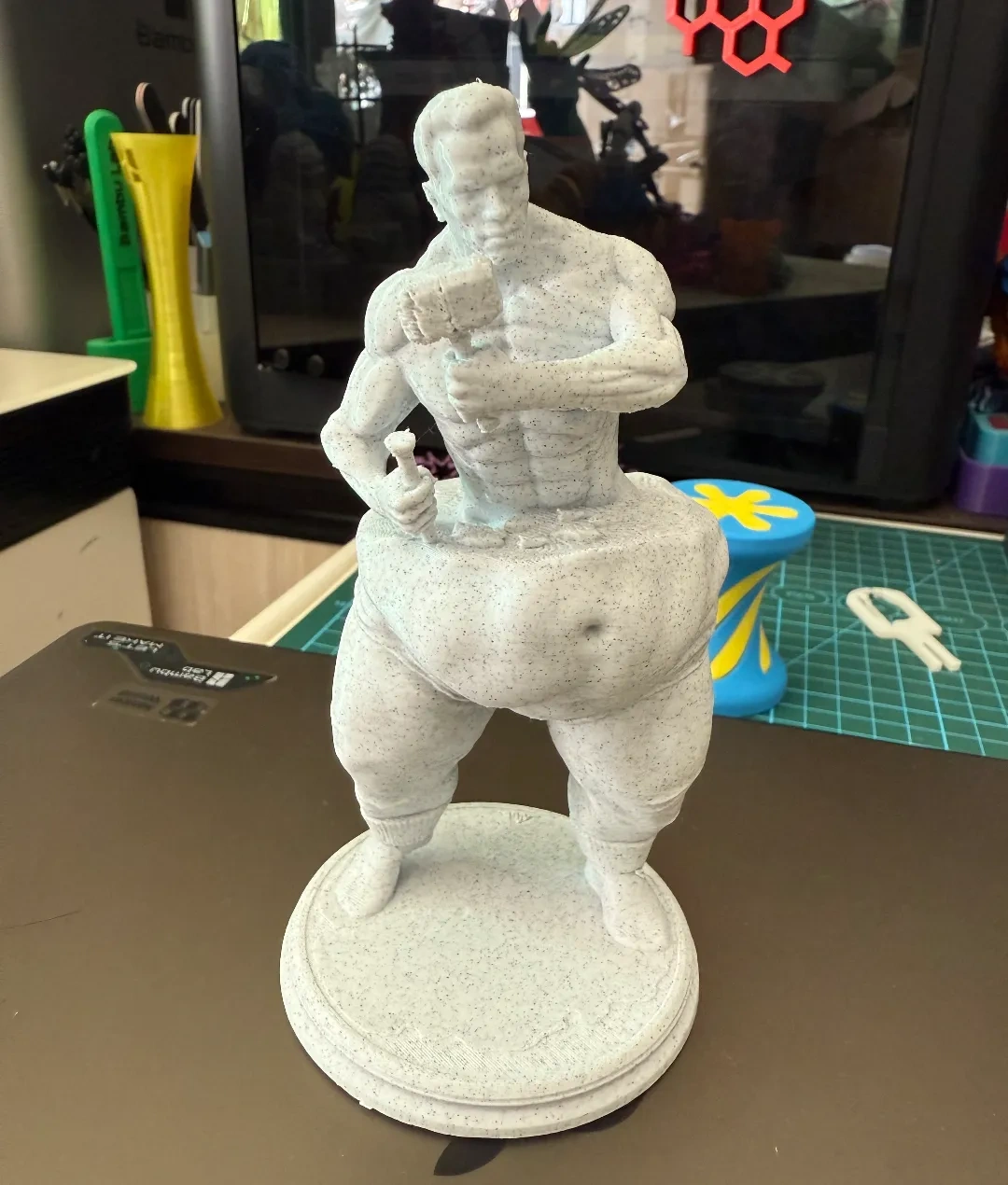 Self-Sculpting Inspirational Figurine by 小俊哥模型库 - MakerWorld