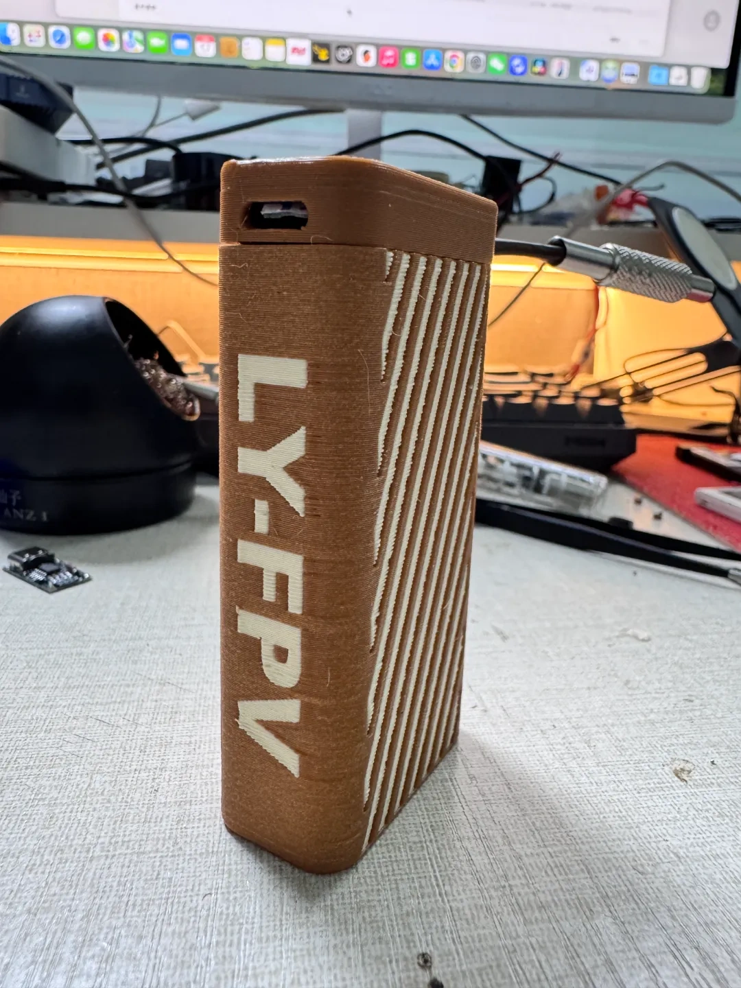 2s 18650 电池盒 来自 LYFPVMakerWorld：免费下载 3D 模型