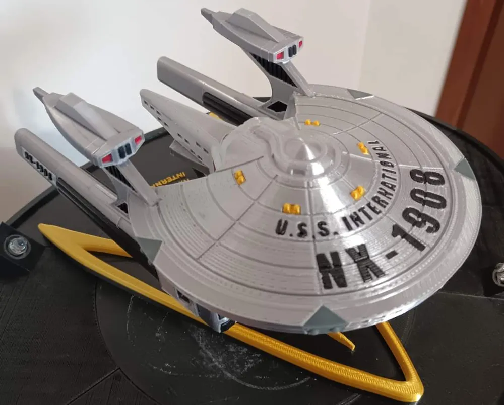 USS INTERNATIONAL NX-1985 by Cios85 - MakerWorld