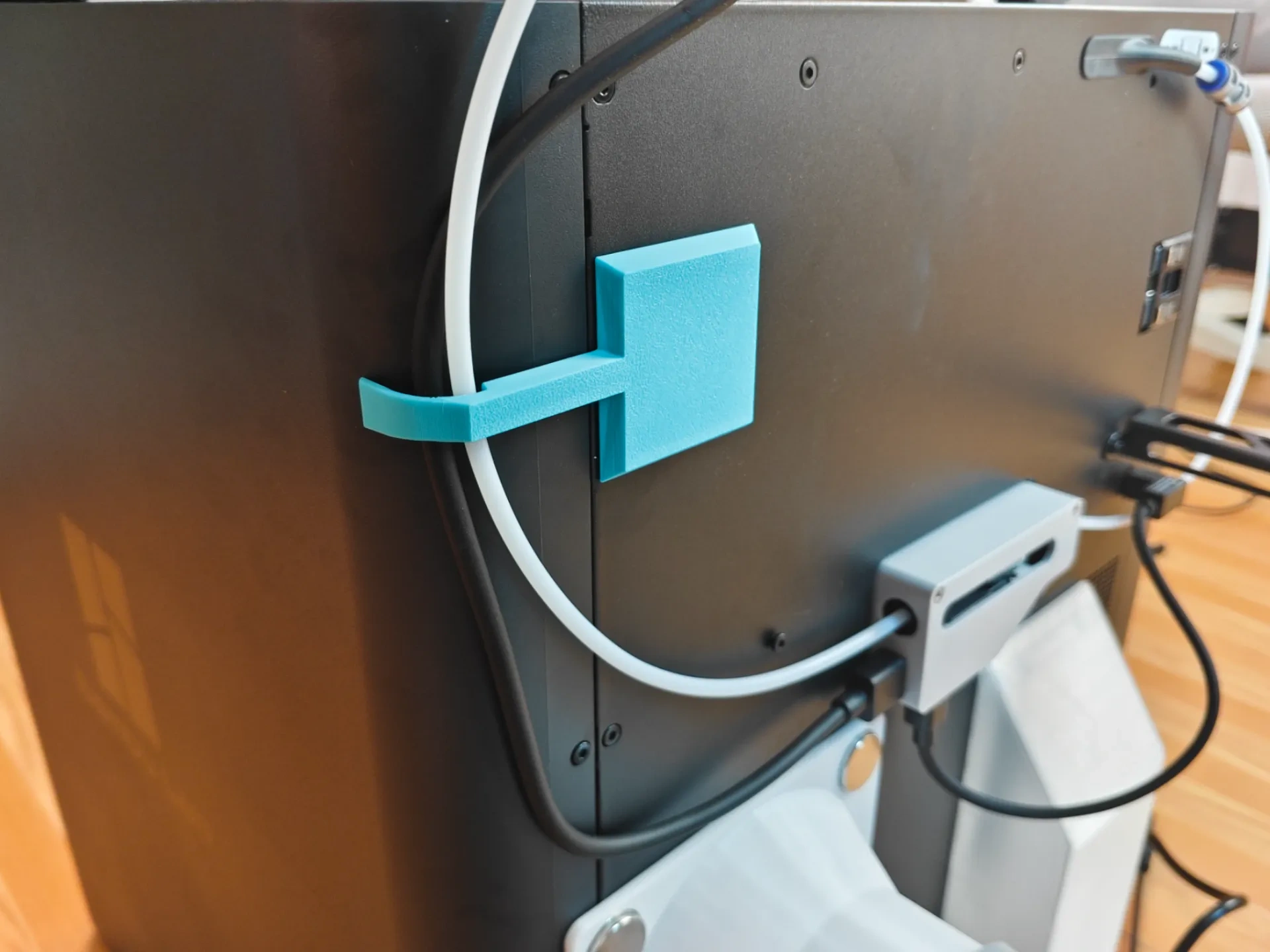 Bambu P1S Rear Dust Cover with Cable Management (with Built-in Clasp ...