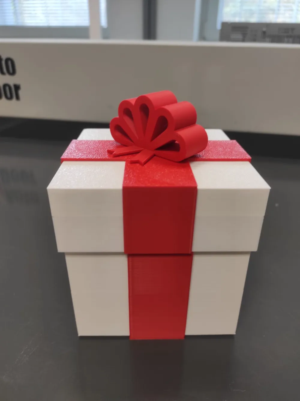 Christmas present box by Daniel - MakerWorld