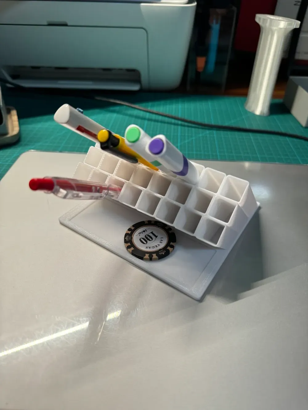 Universal Pen Holder 24 Holes - Supports Deli Marker Pens by 琪辰言 ...