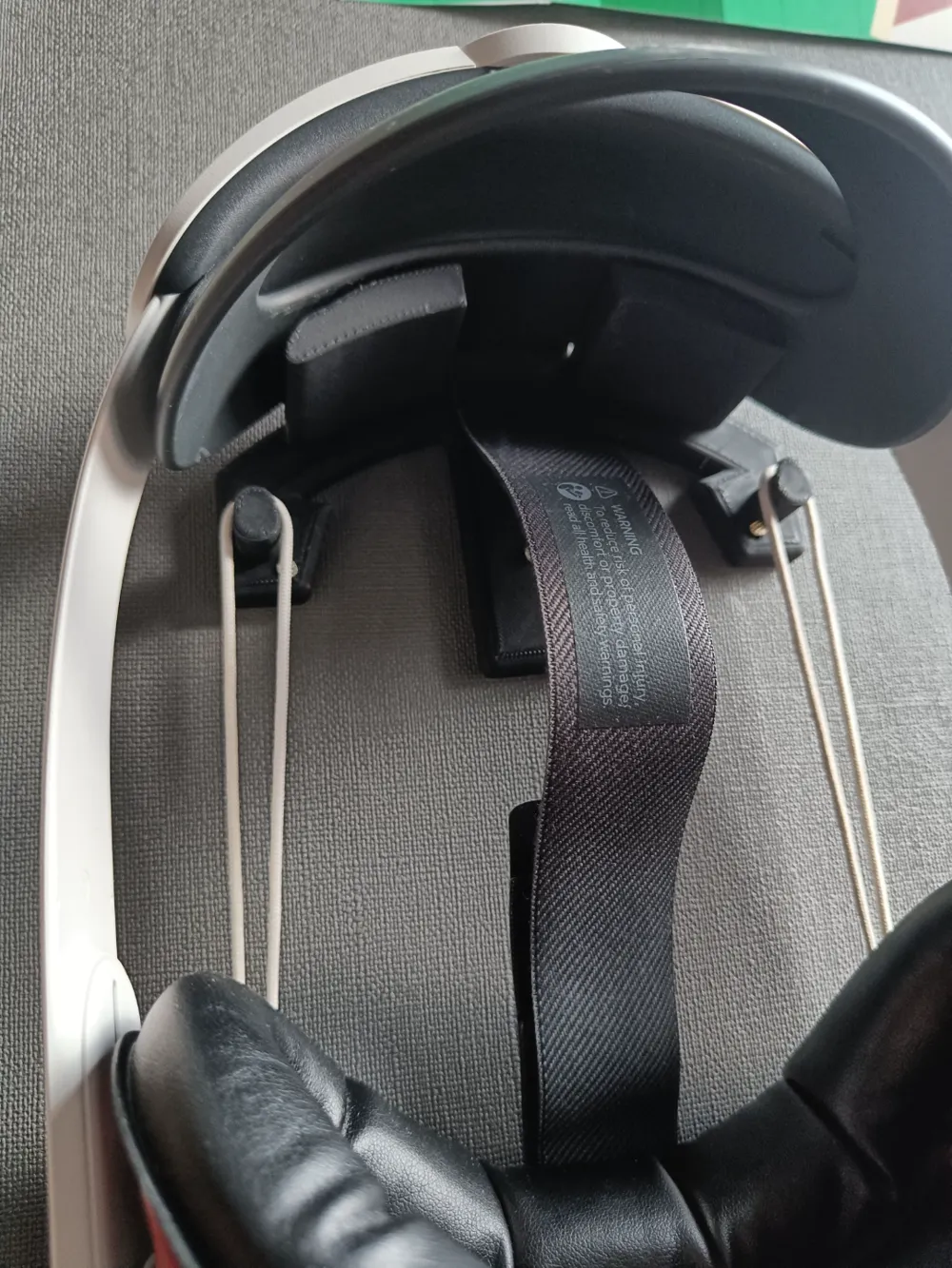 Wallmount for quest 2 by Brent MakerWorld: Download Free 3D Models