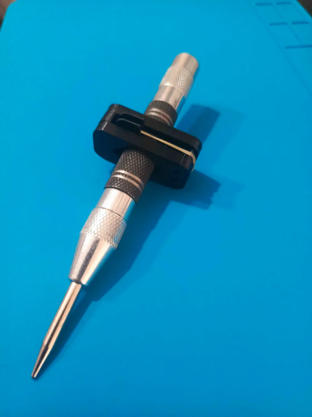 Self-clamping drill depth gauge by Neto - MakerWorld