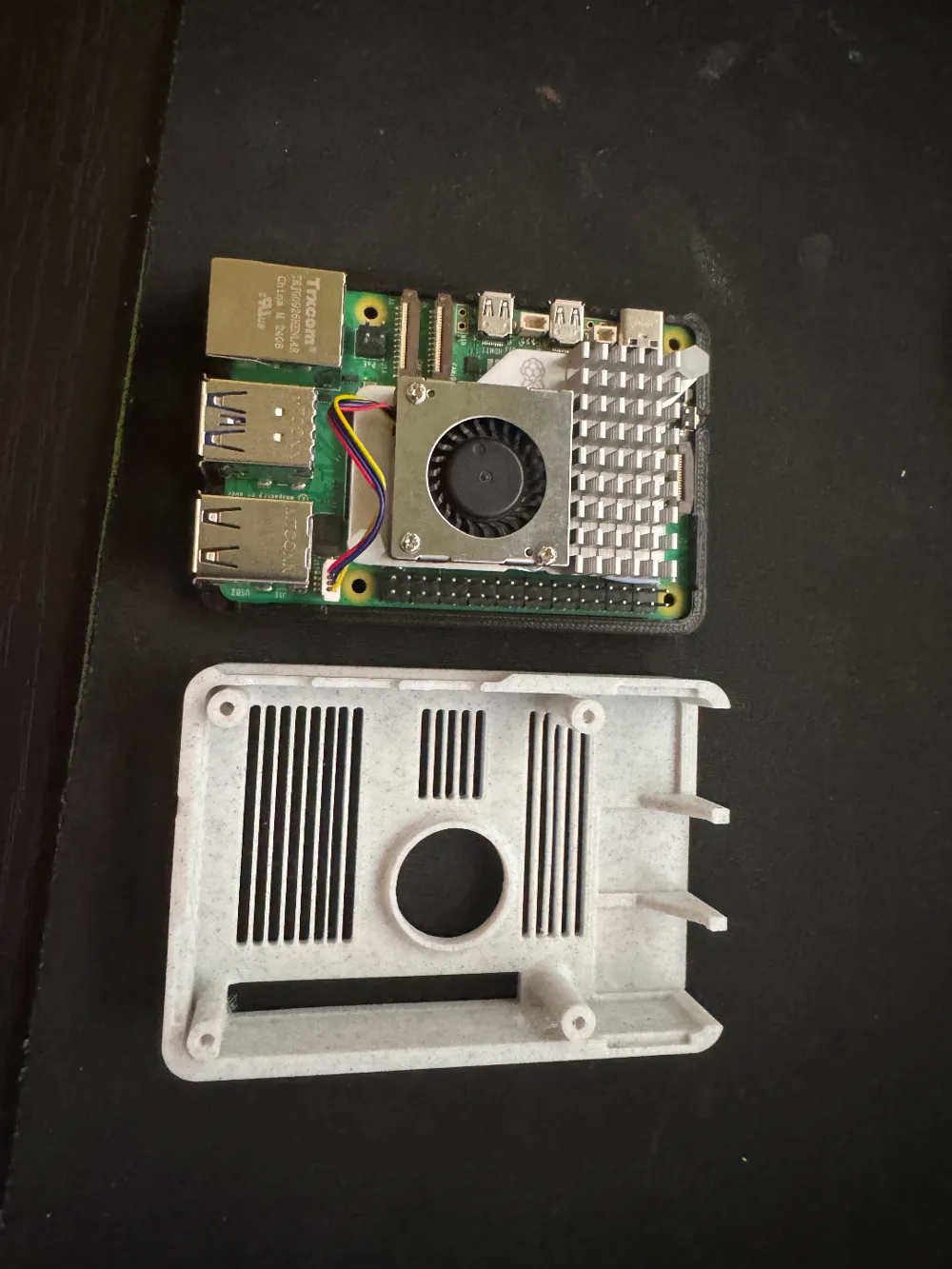 Carcasa para Raspberry Pi 5 Remezclado por Brandon! - MakerWorld