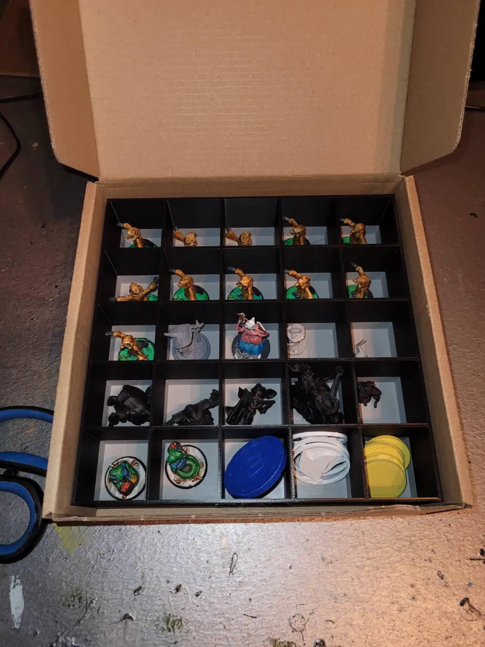 Miniature storage box Remixed by Rupert_FoulmouthMakerWorld: Download ...