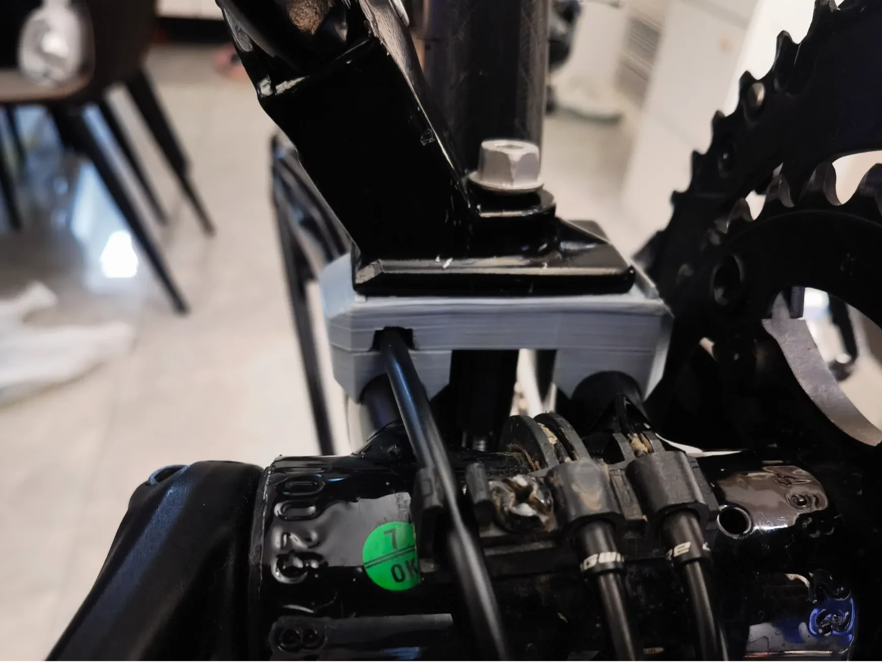 Giant Ninth Generation TCR-SL2-DISC Bottom Bracket Kickstand Accessory ...