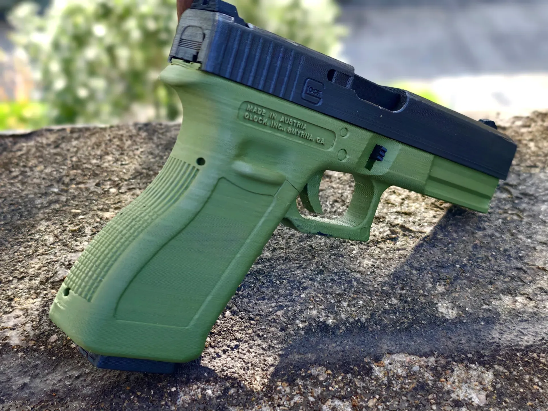 Glock 17 Gen4 Pistol Toy Model (.stp Source File Included) by 补补觉去 ...