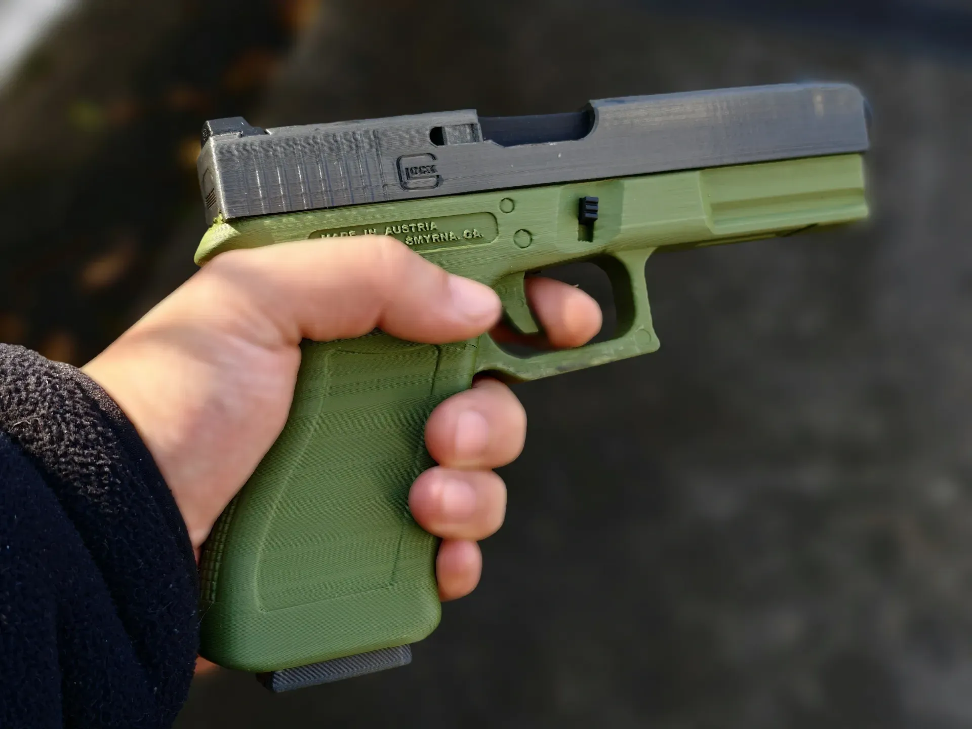 Glock 17 Gen4 Pistol Toy Model (.stp Source File Included) - Free 3D ...