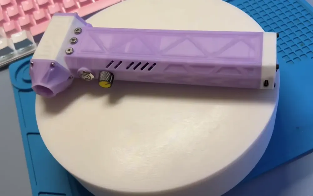 Heavy-duty rotating display stand (high-torque) DIYable by CTRL ...