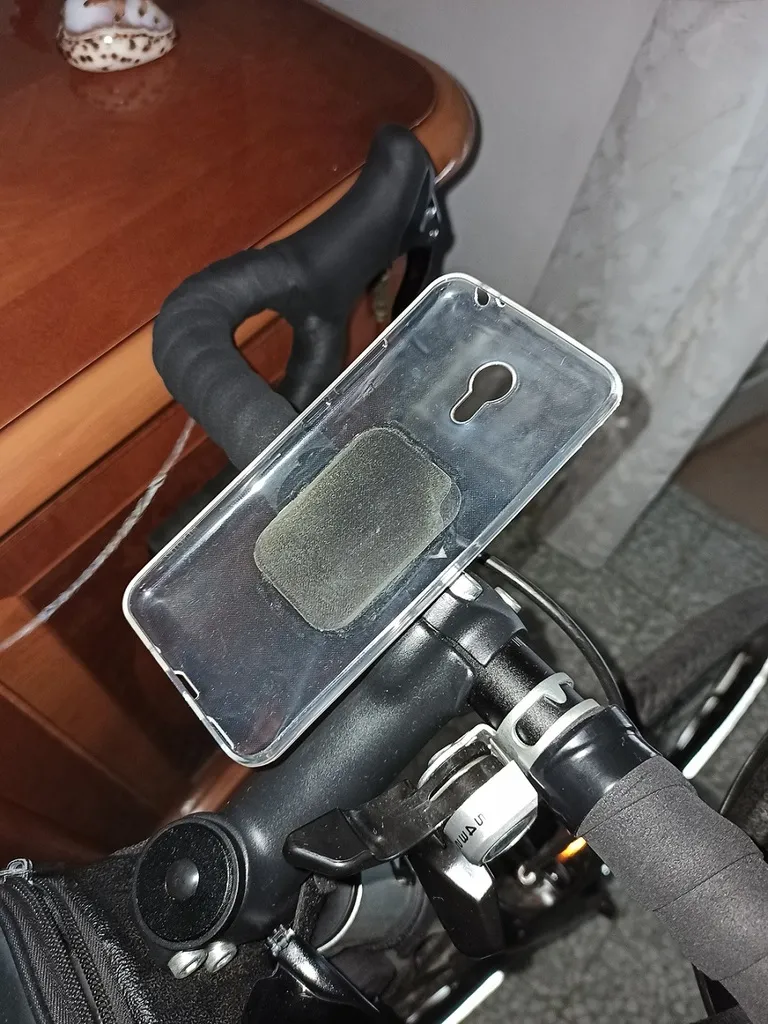 Bike smartphone mount with quick lock v2 by dantech MakerWorld ...