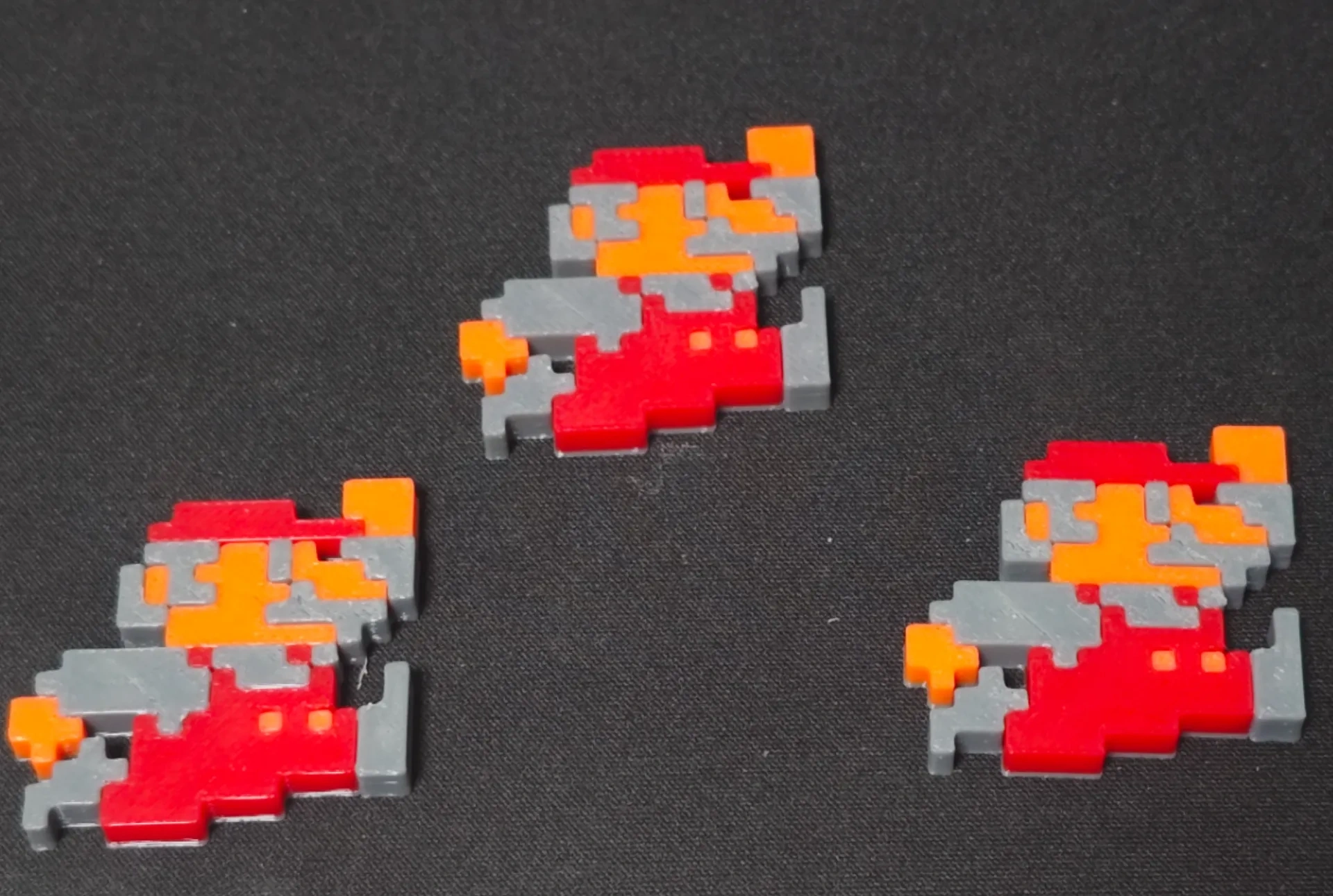 Leaping Pixel Super Mario by JunperoHw - MakerWorld