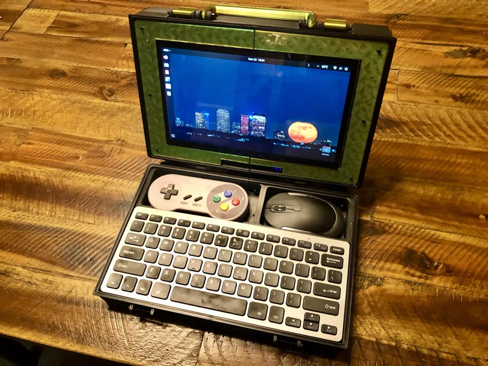 Pi5 Laptop/Cyberdeck Case by user_3813453526 - MakerWorld