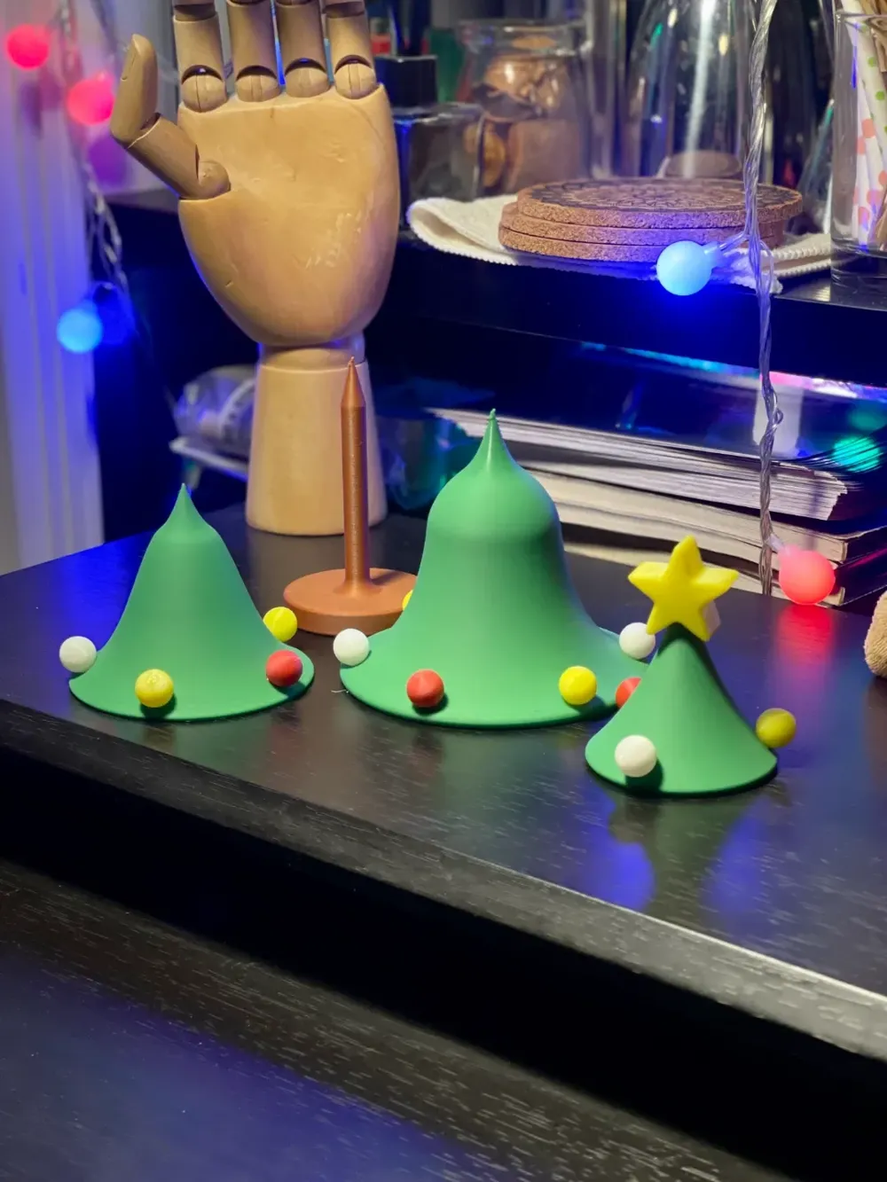 Rotating Christmas Tree by AlanYang - MakerWorld