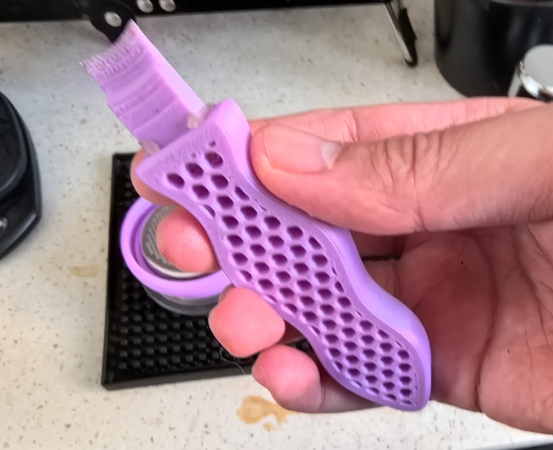 Coffee Puck Pry Tool with Replaceable Blade by THISMOOOMENT！ - MakerWorld