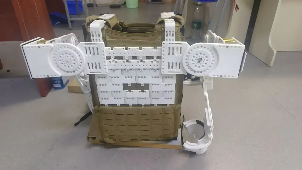 “Ruishi” Modular Exoskeleton Platform by 7LAB - MakerWorld