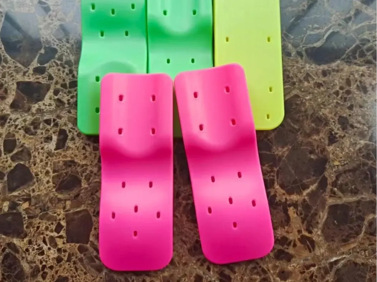 Hospital IV drip, injection, infusion, hand and foot board splint ...