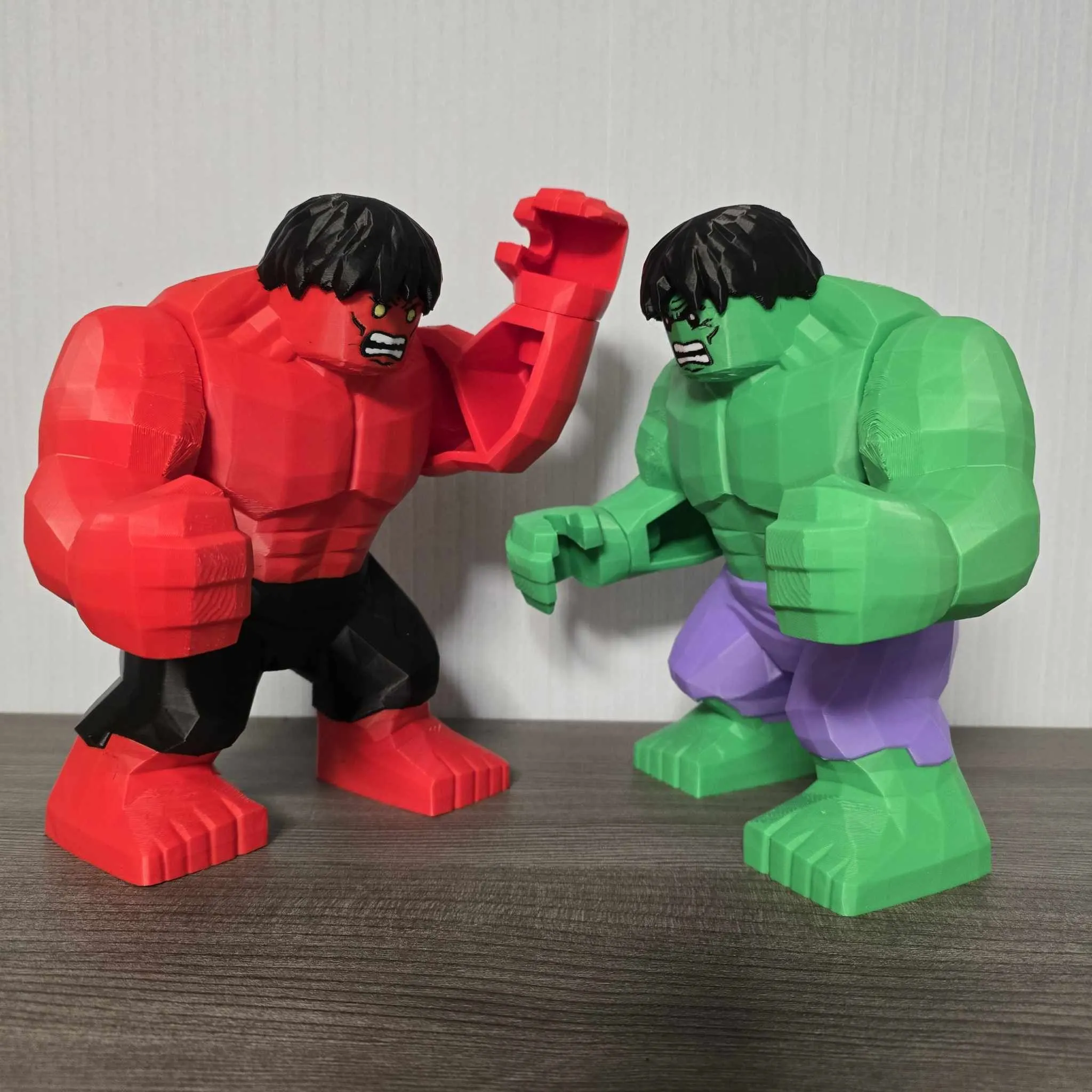 Big Mega Brick * Red Hulk * ~22 cm by cBoLsmUiEc - MakerWorld