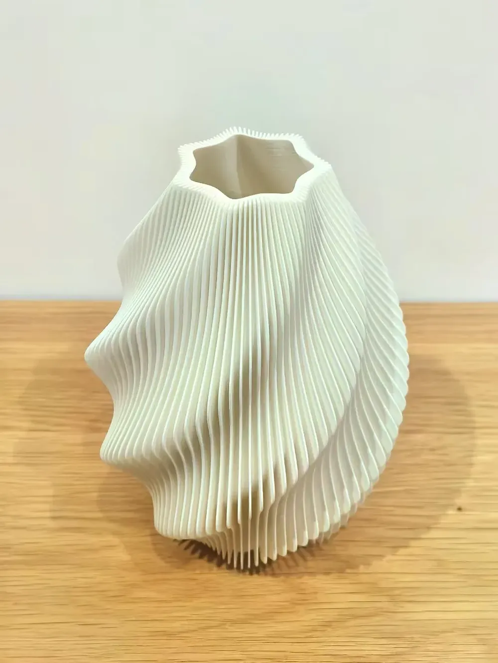 Lamp-01 - Free 3D Print Model - MakerWorld