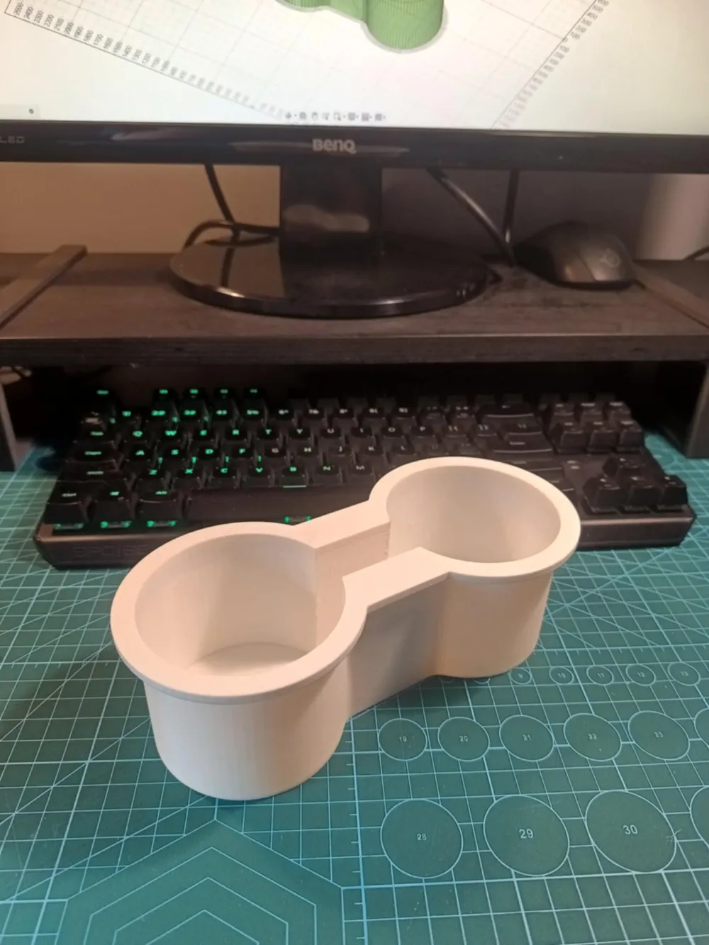 Cup Holder von Brakujący Element MakerWorld: Kostenlose 3D-Modelle ...