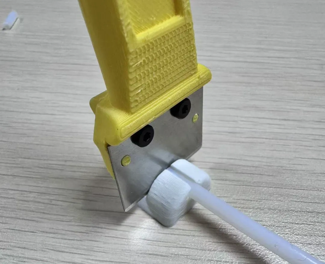 Teflon tube cutter base by Davidc - MakerWorld