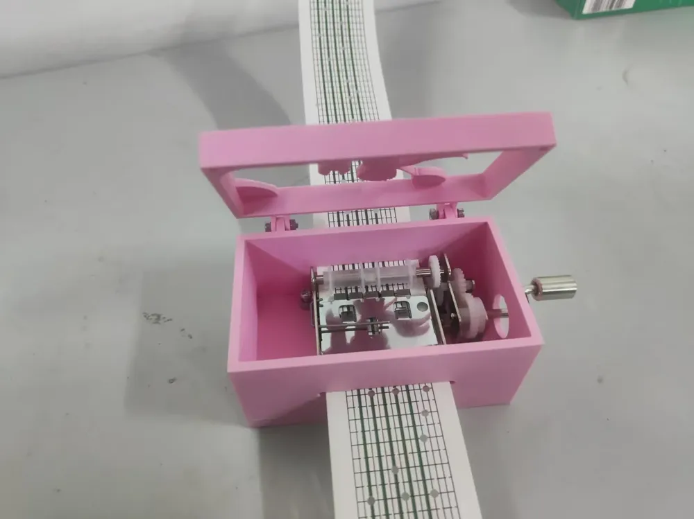 Fifteen-note hand-cranked music box by 辛勤的园丁 MakerWorld: Download Free ...