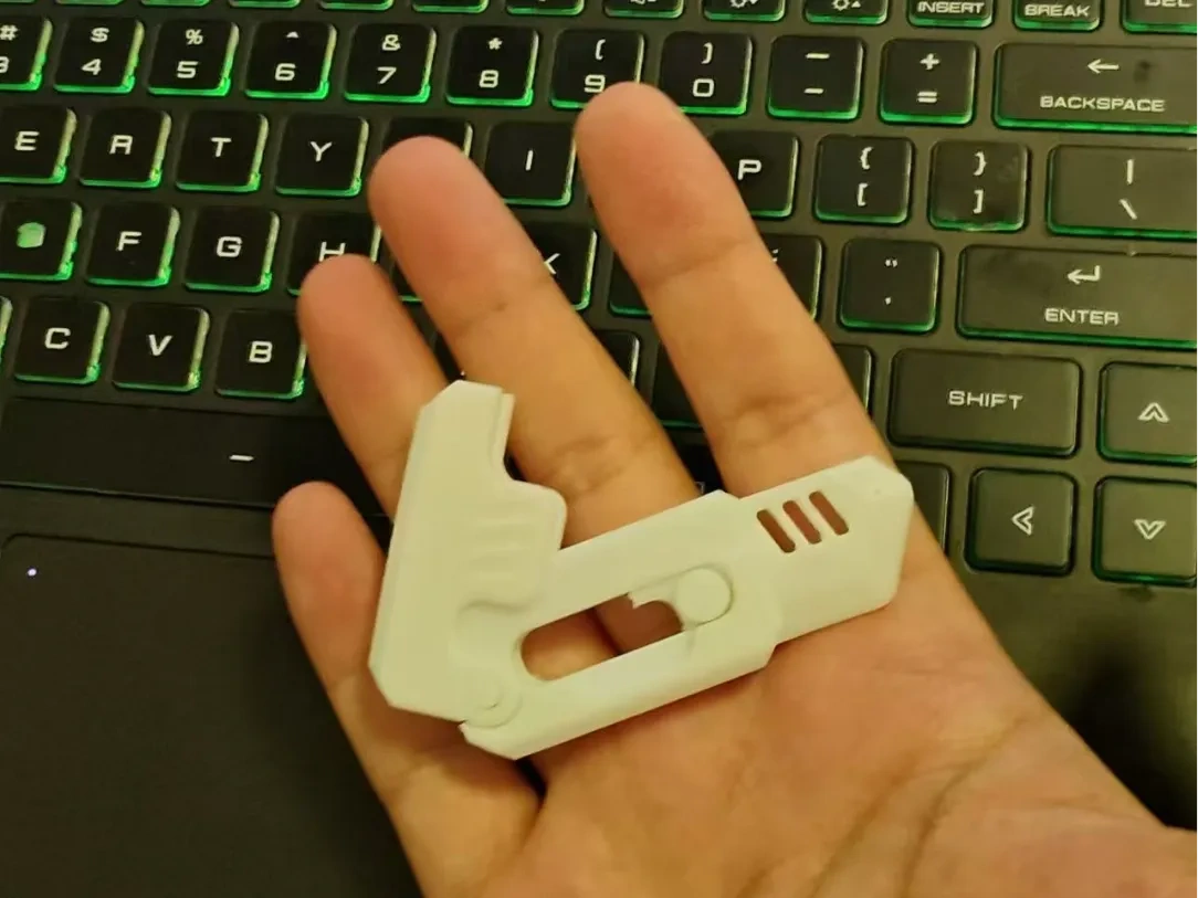 Mini Radish Knife, retractable knife model keychain, silky smooth ...