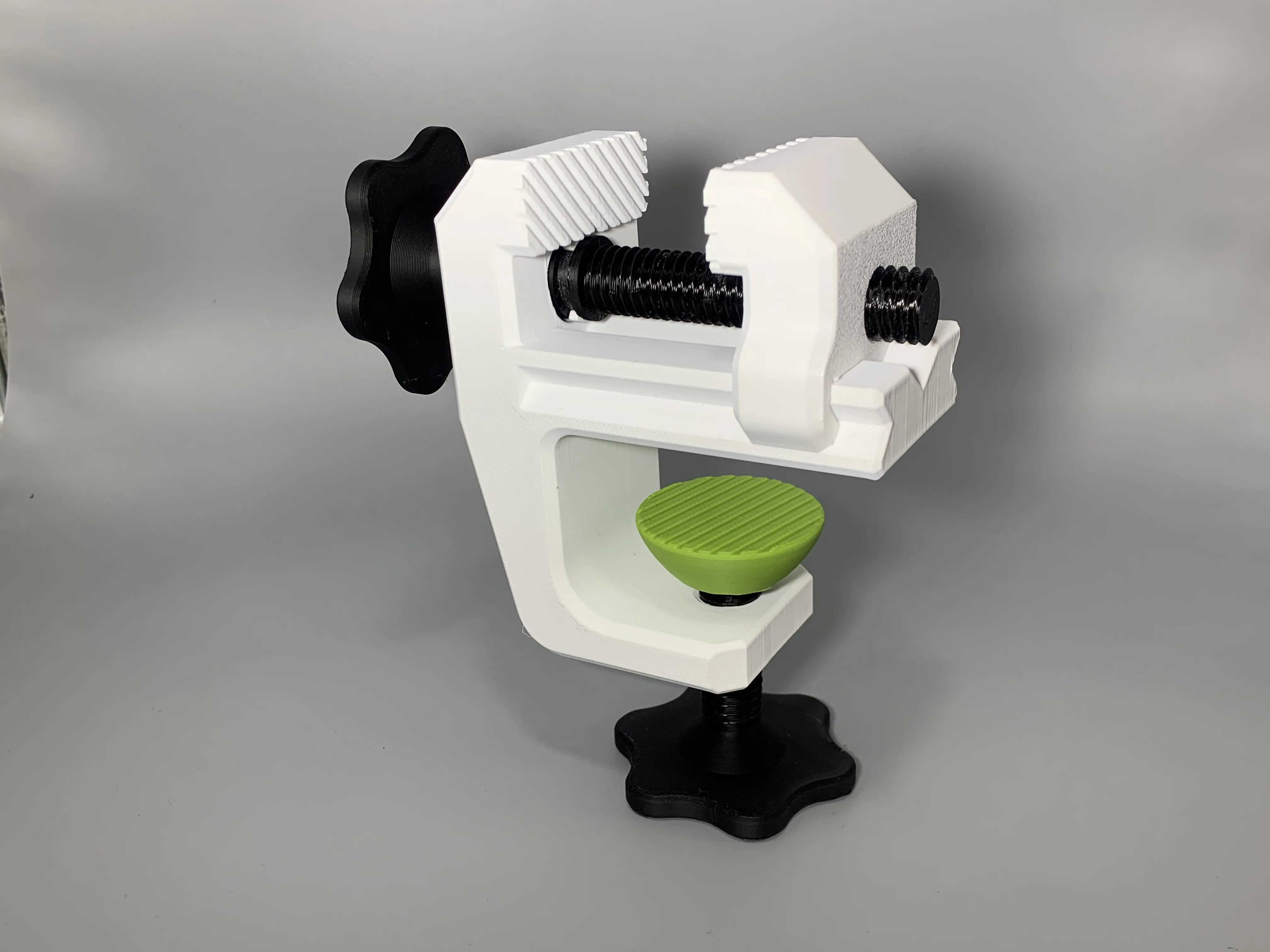 Small Vise (No Hardware Required) by Ms MakerWorld: Download Free 3D Models