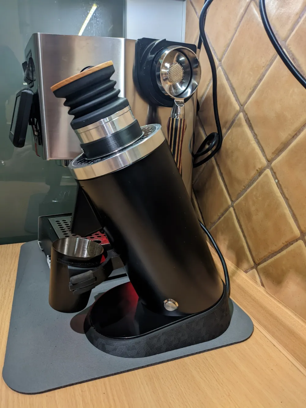 10° Tilt Base for the DF54 Grinder by StepanK - MakerWorld