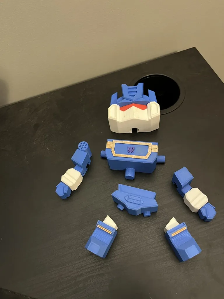 Soundwave Chibi Figure by ReProps2003 - MakerWorld