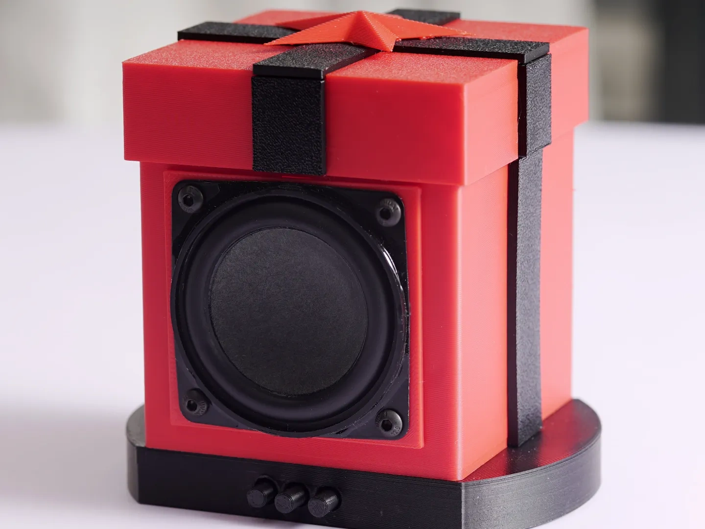 Christmas Gift Box Themed Bluetooth Speaker by user_2971976806 - MakerWorld