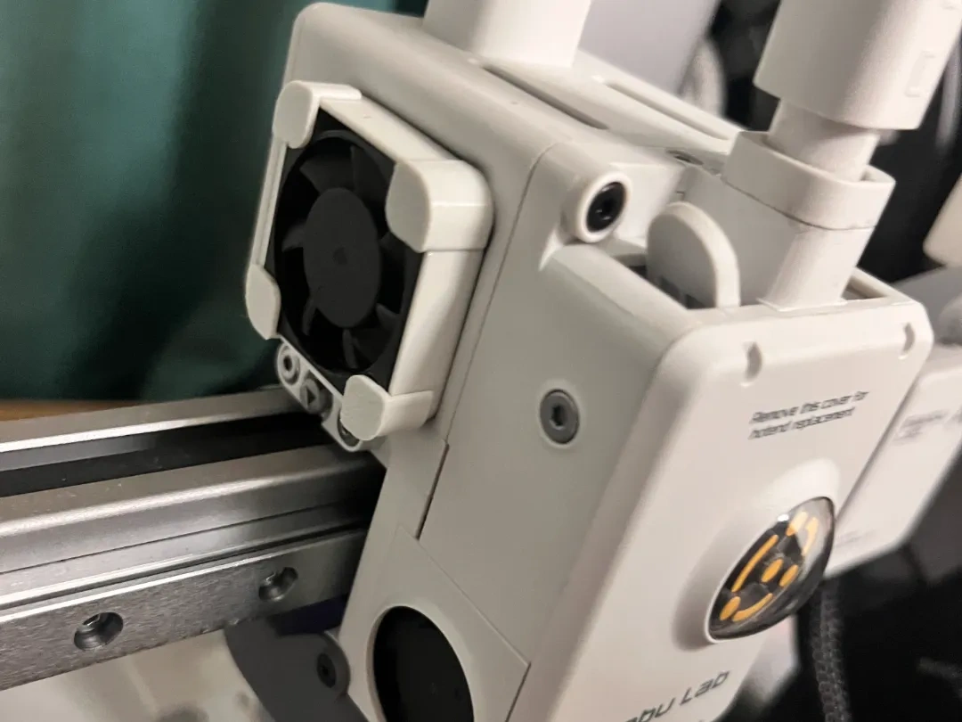 Bambu Lab A1 3007 extruder cooling fan clip by user_3991963702 - MakerWorld