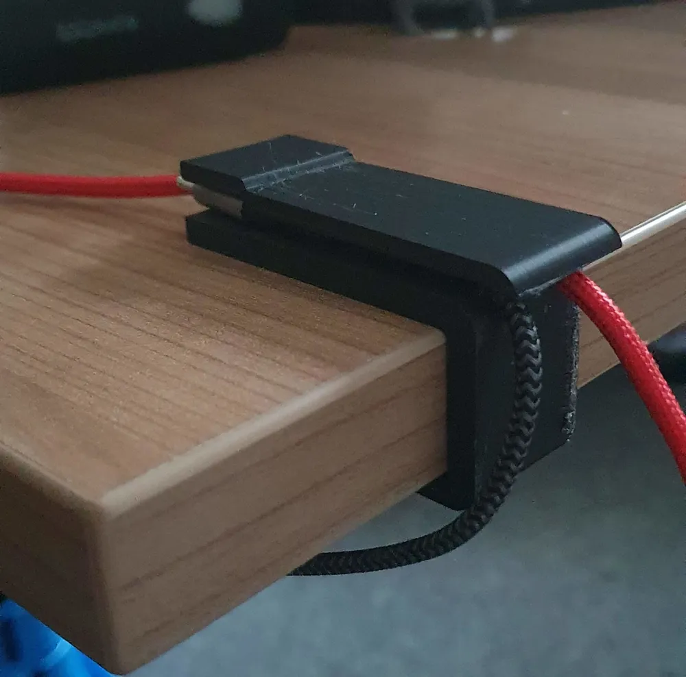Desk cableclip, cable holder no support (V3) - Free 3D Print Model ...