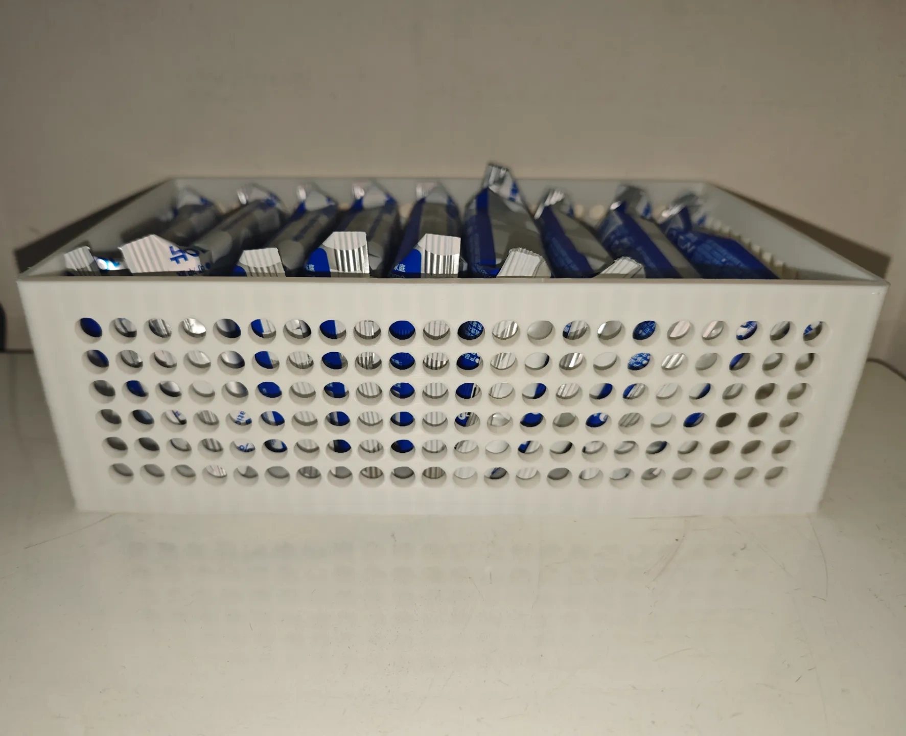 Wet Wipe Box by L.B - MakerWorld