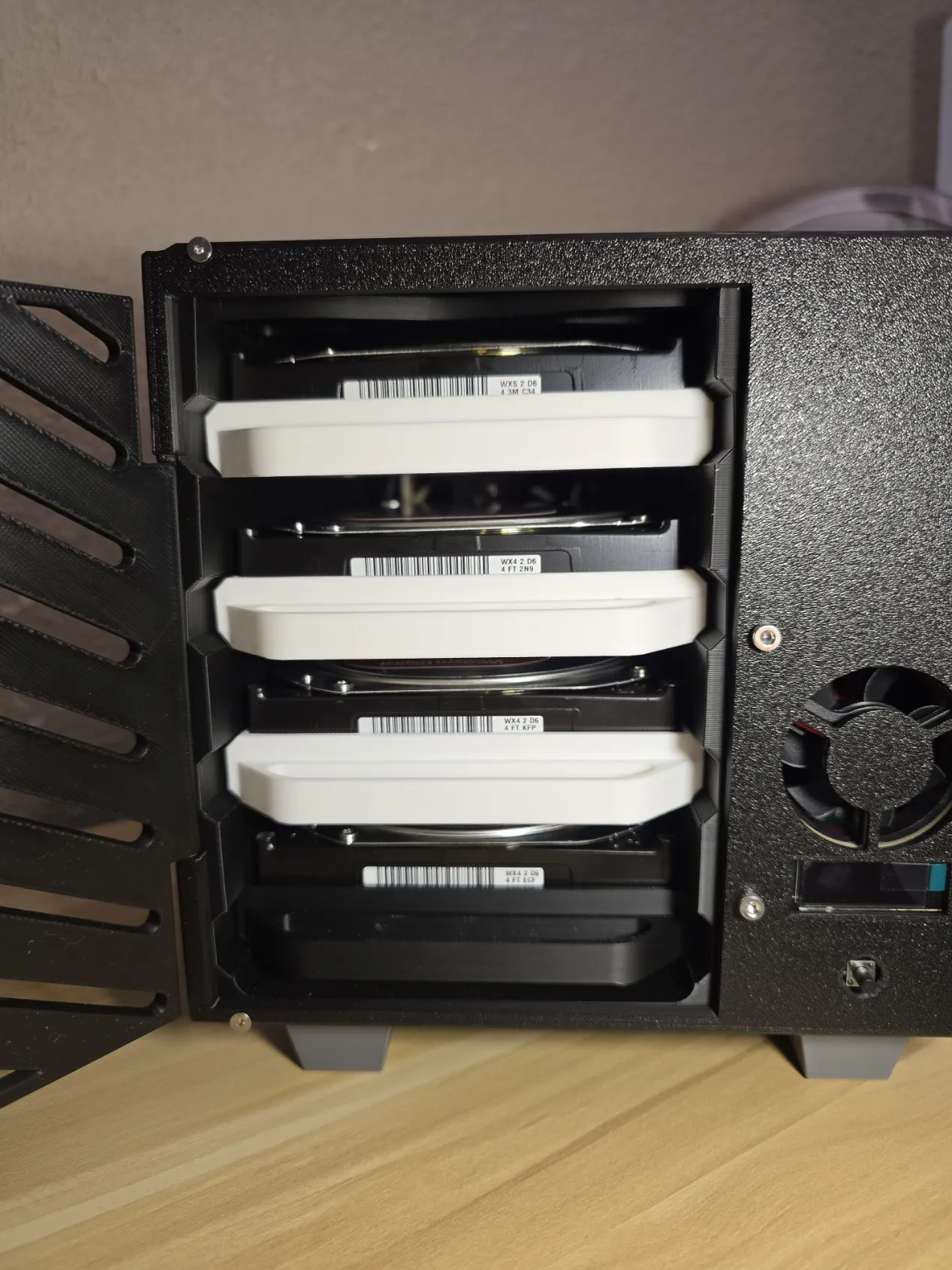 Raspberry Pi 5 NAS for 3.5 HDDs by SilvestreDesignLab MakerWorld ...