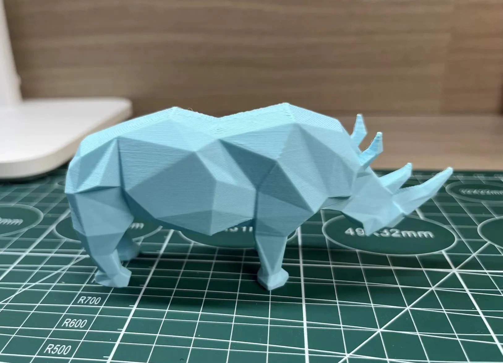 Geometric Rhinoceros Figurine by 创酷三维 - MakerWorld