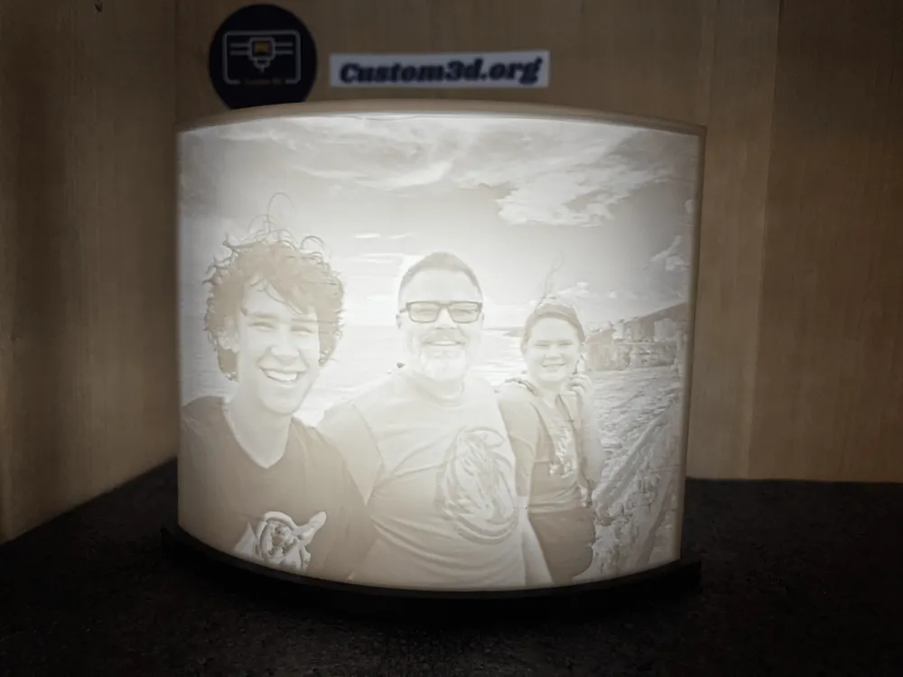 Curved Landscape Lithophane Stand by Custom 3D - MakerWorld