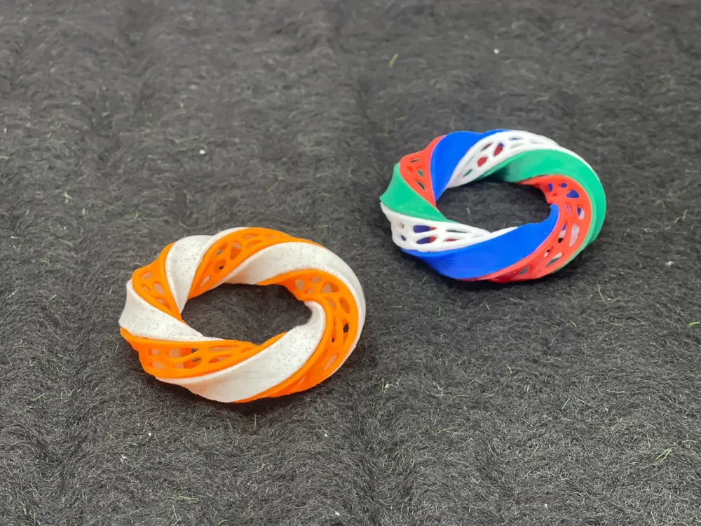 Endless Love - Möbius Ring by user_3224849186 - MakerWorld