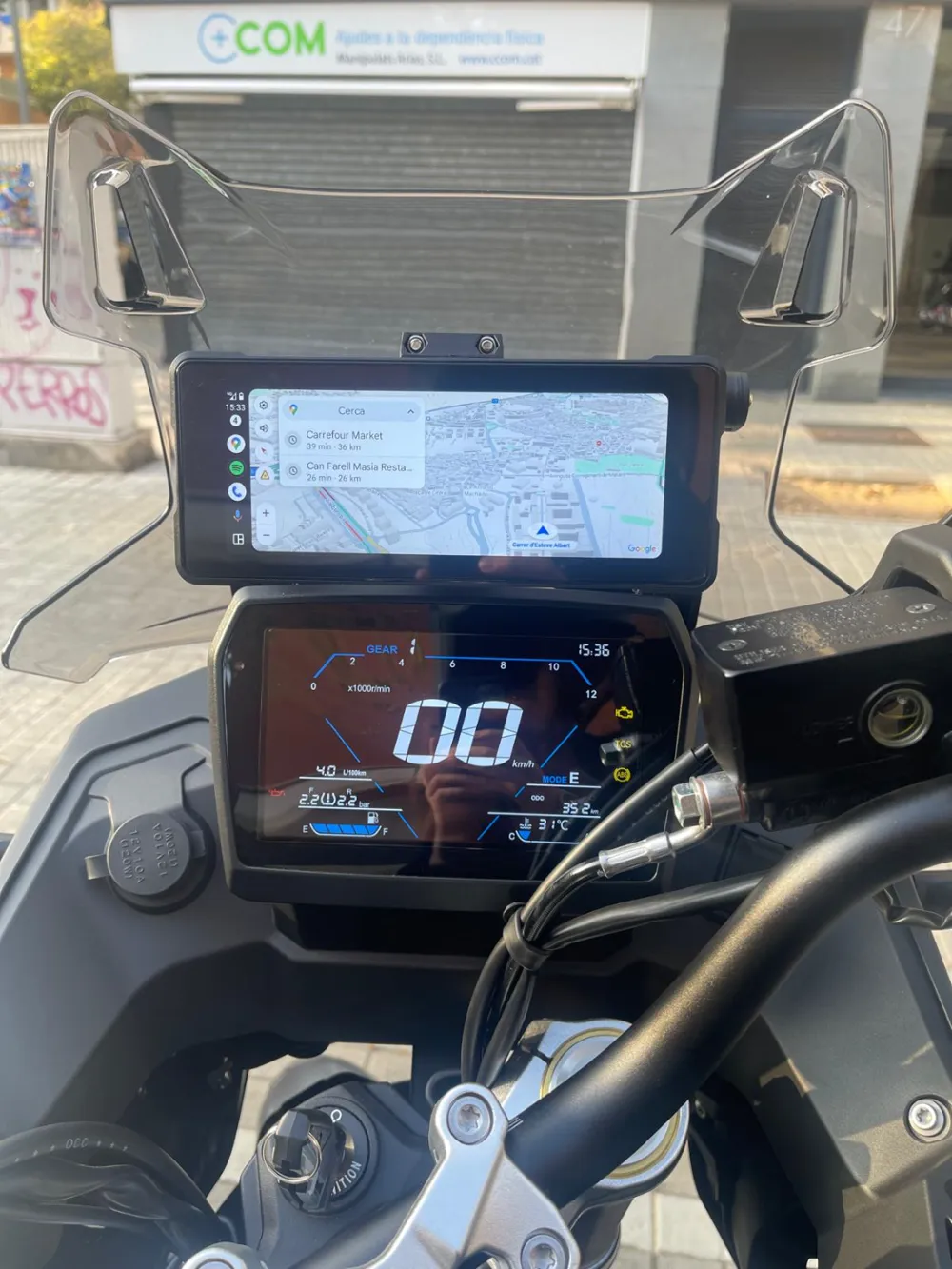 Apple CarPlay/Android Auto mount for 22mm bars by paulet97 - MakerWorld