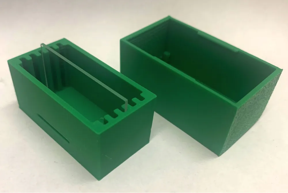 Parametric Geological Thin Section Slide Holder by T_Beefaroni - MakerWorld