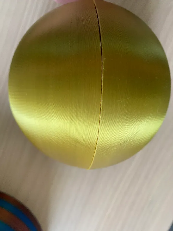 Openable easter egg refined by BareMaxx - MakerWorld