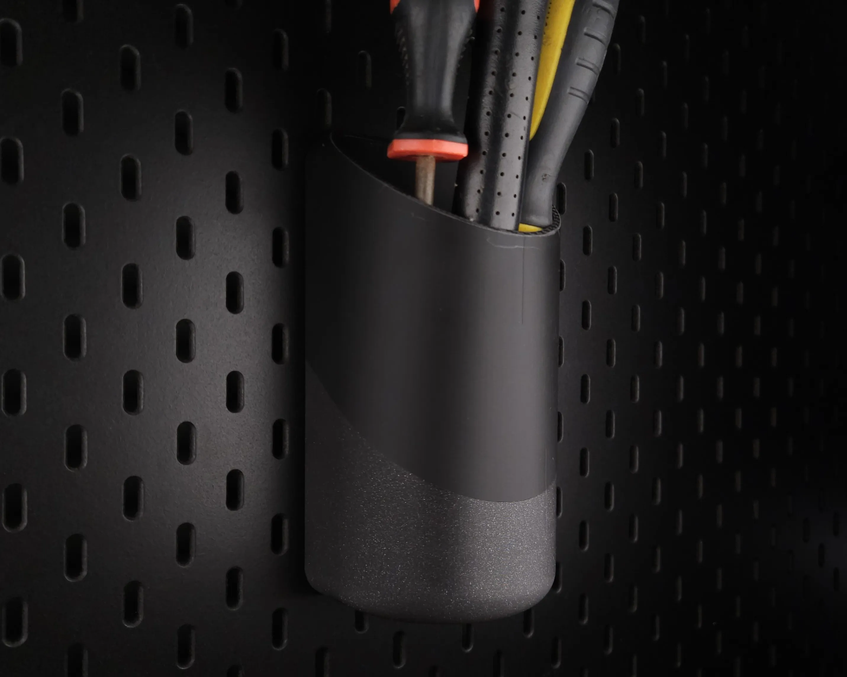 Skadis Pockets / Bins / Tool holder by SMACKMAX MakerWorld: Download Free 3D Models