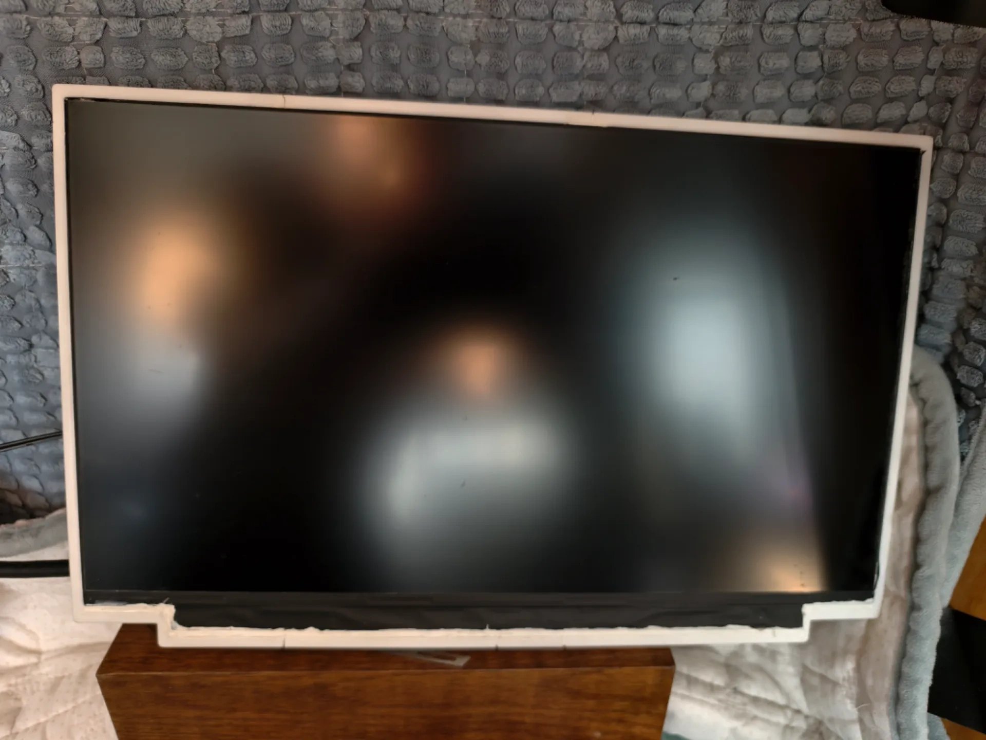 15.6-inch portable computer monitor protective shell (remember to ...