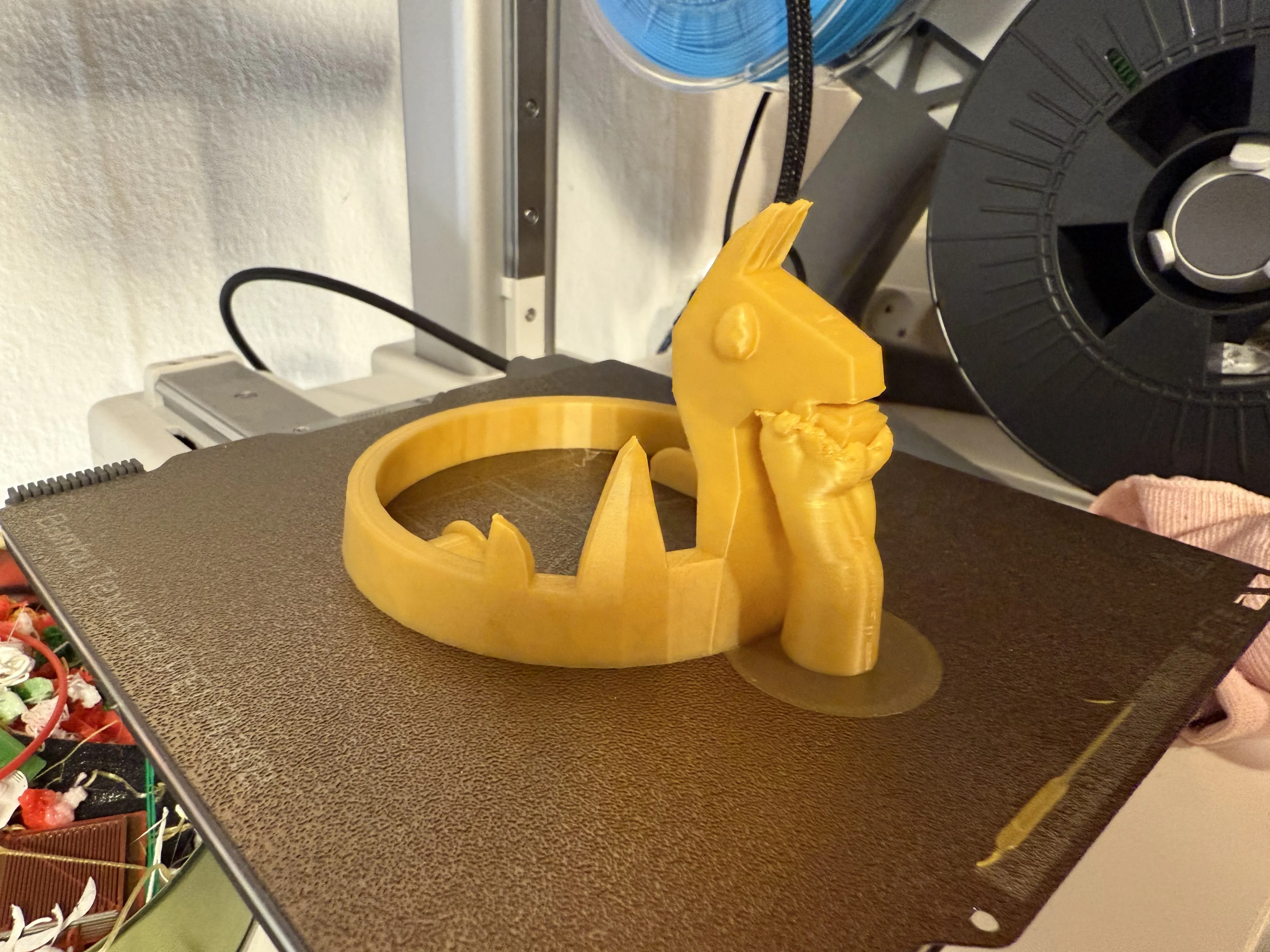 Fortnite Victory Crown for Headset - Free 3D Print Model - MakerWorld