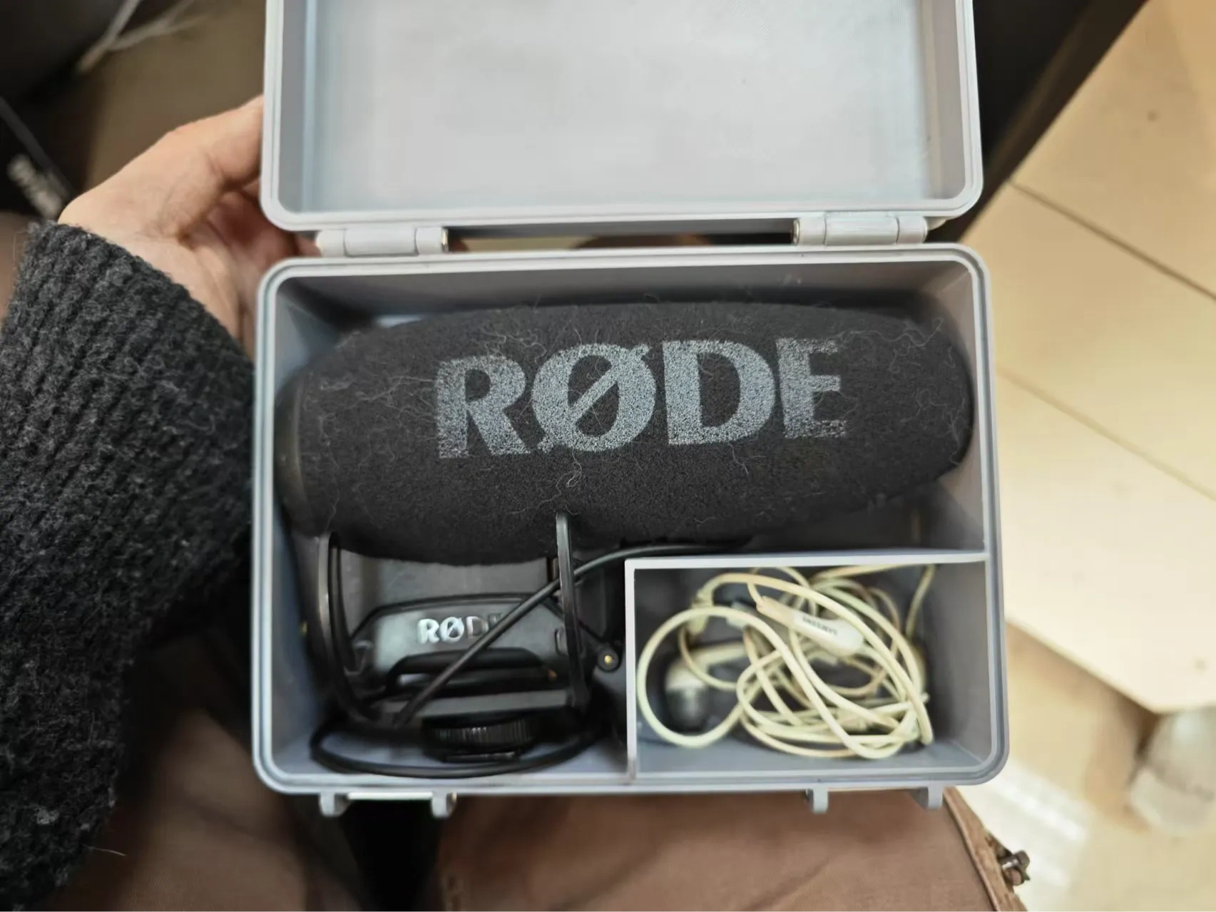 Storage Box (for RODE mic pro) by user_2914380782 - MakerWorld